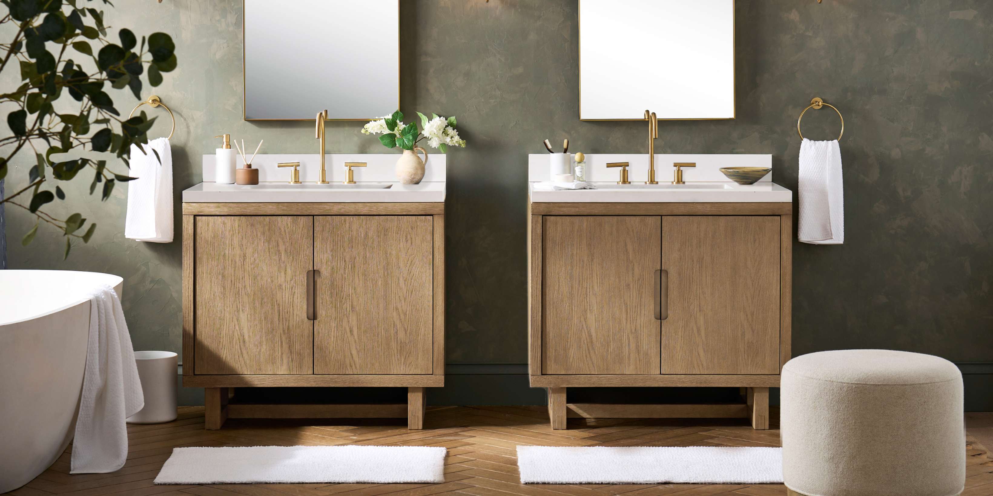 Portola Vanity Bathroom | Pottery Barn