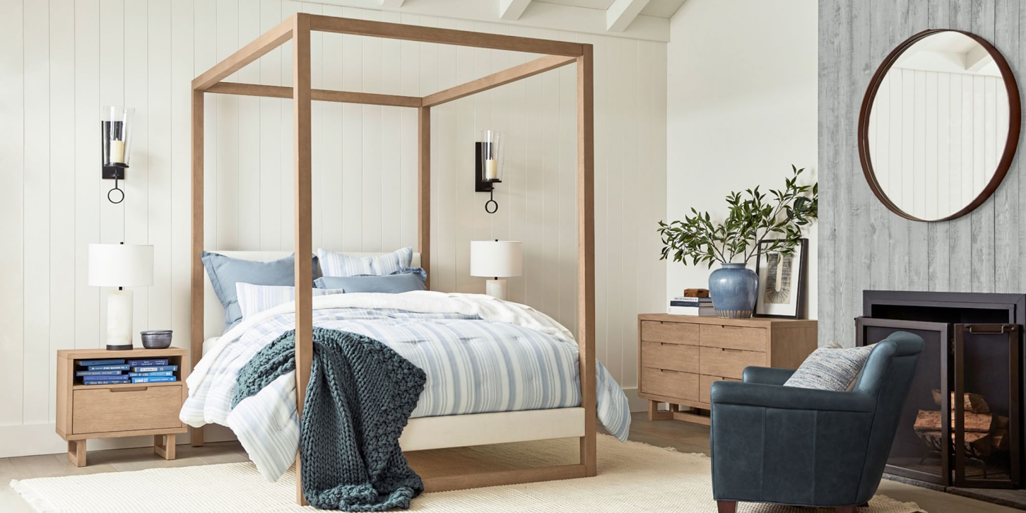 Portola Canopy Bed | Pottery Barn