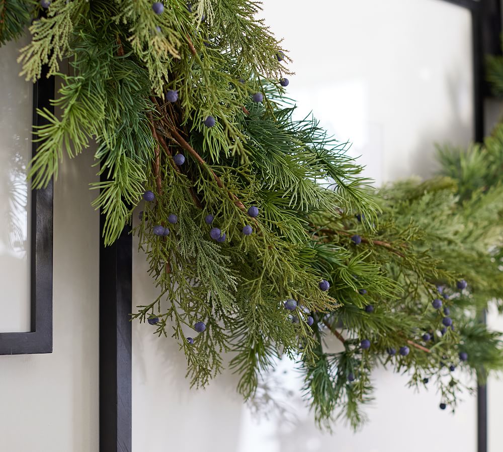 Juniper Berry Wreath | Pottery Barn