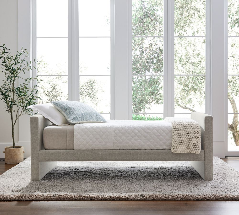 Elliot Upholstered Daybed | Pottery Barn