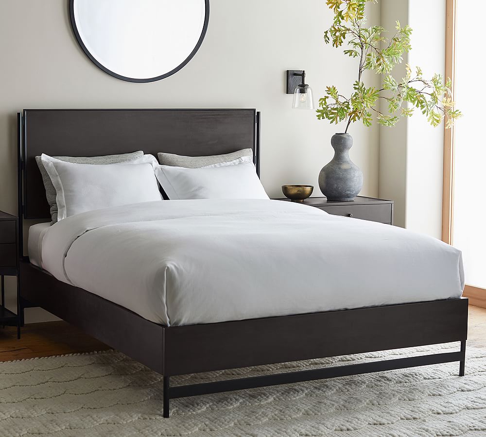 Warren Platform Bed | Pottery Barn