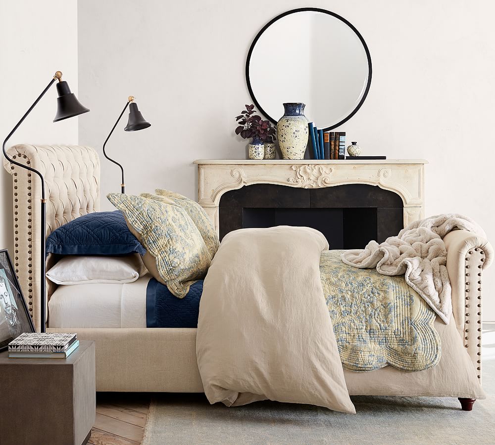 Chesterfield Tufted Upholstered Bed with Footboard | Pottery Barn