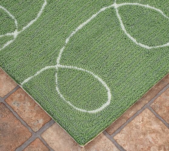 Bees Hand-Tufted Outdoor Rug | Pottery Barn
