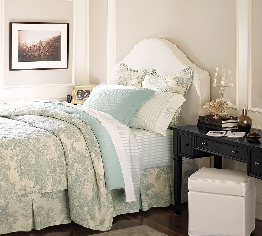 Matine Toile Quilt & Shams | Pottery Barn