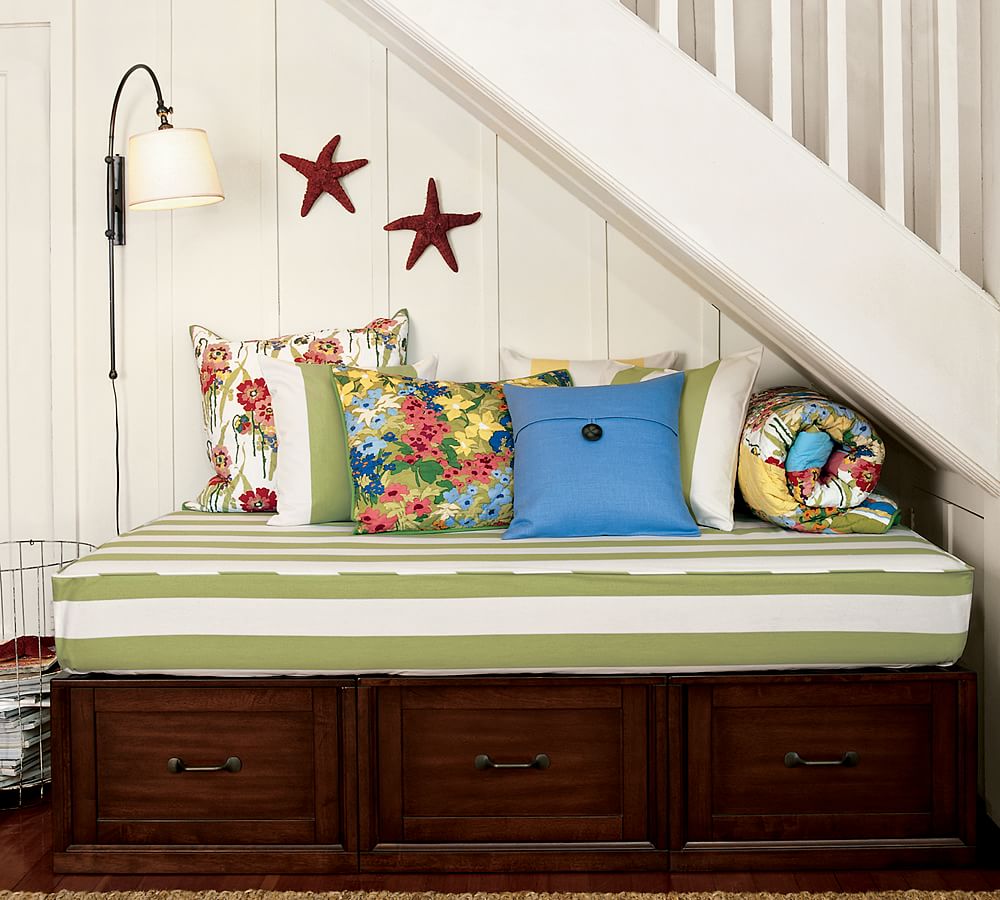 Stratton Storage Platform Daybed with Drawers | Pottery Barn