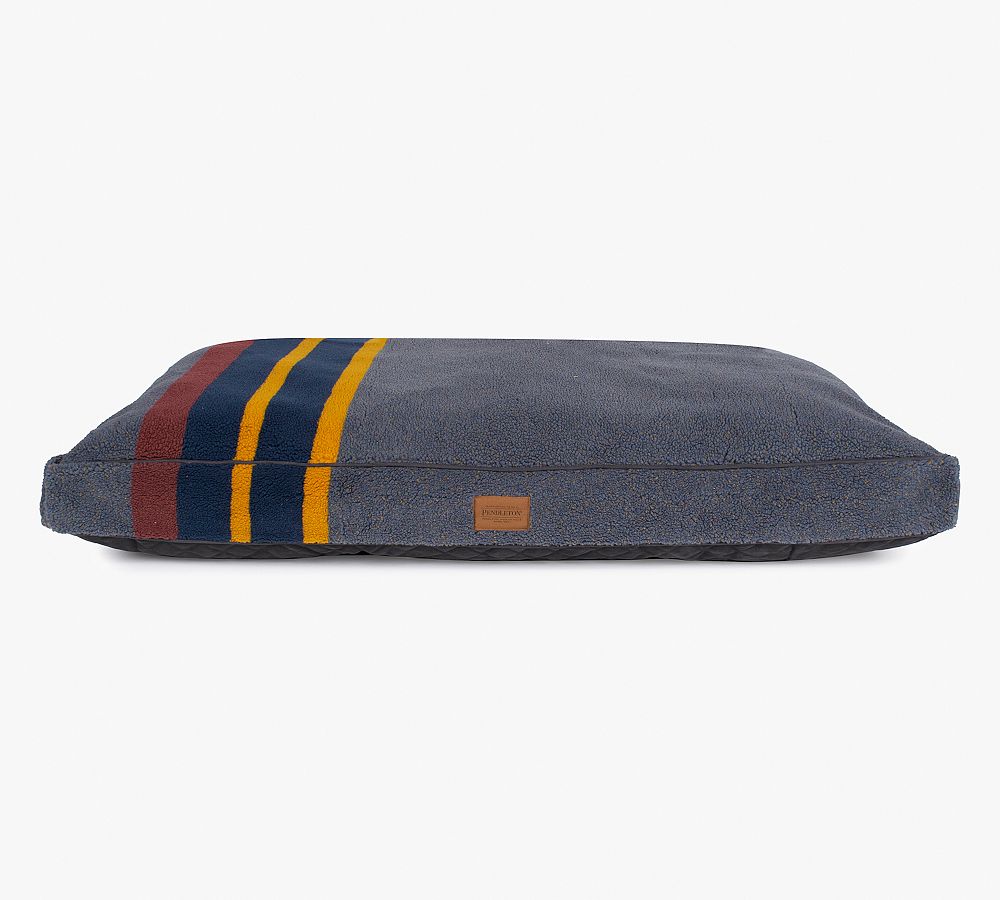 Pendleton® Vintage Camp Pet Bed | Pottery Barn