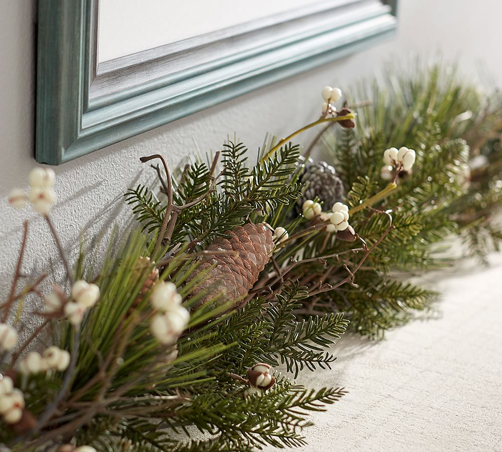 Outdoor Tallow Berry Garland | Pottery Barn