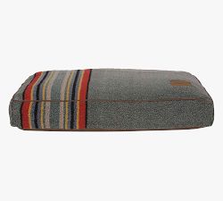 Pendleton® Vintage Camp Pet Bed | Pottery Barn