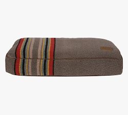 Pendleton® Vintage Camp Pet Bed | Pottery Barn