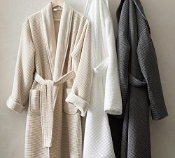 Open Box: Waffle Weave Resort Robe | Pottery Barn