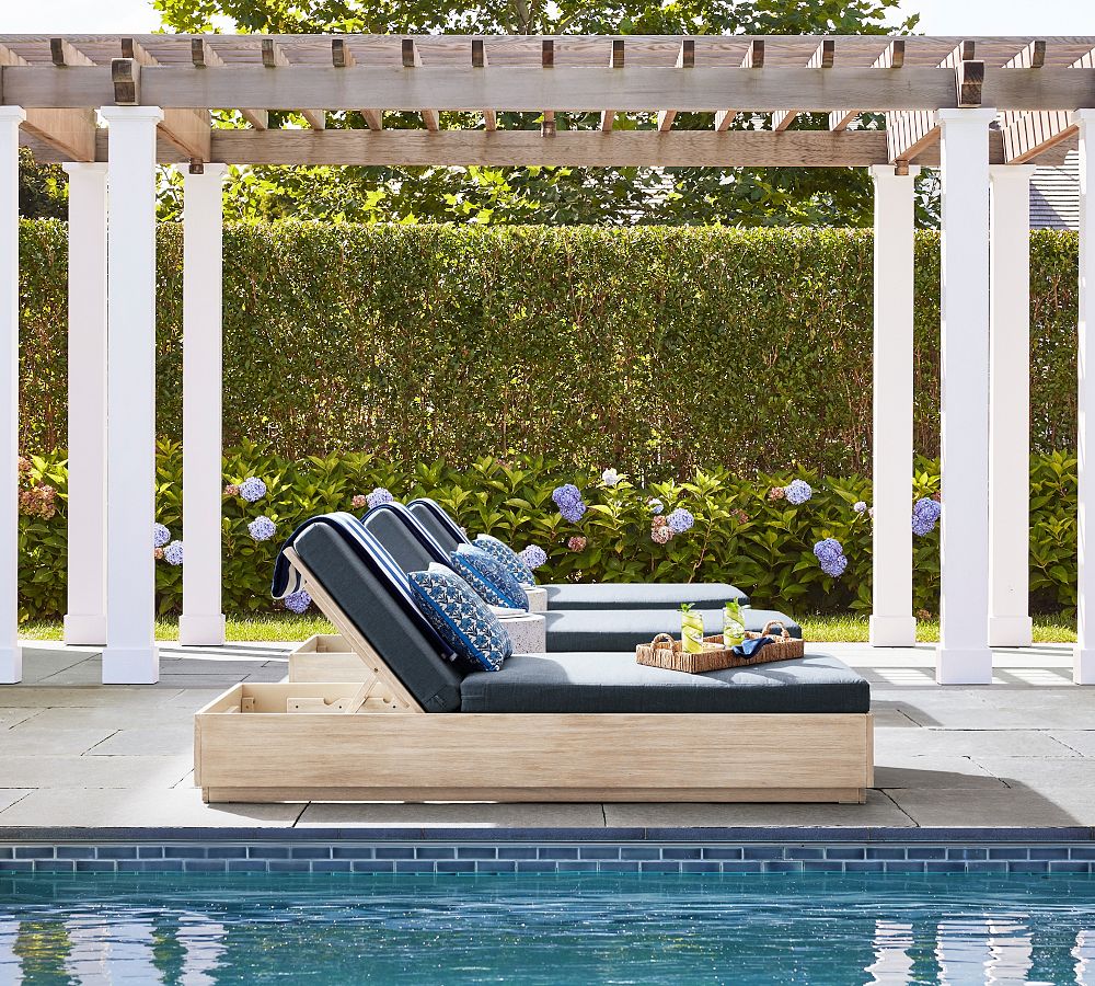 Indio Eucalyptus Modern Platform Single Outdoor Chaise | Pottery Barn
