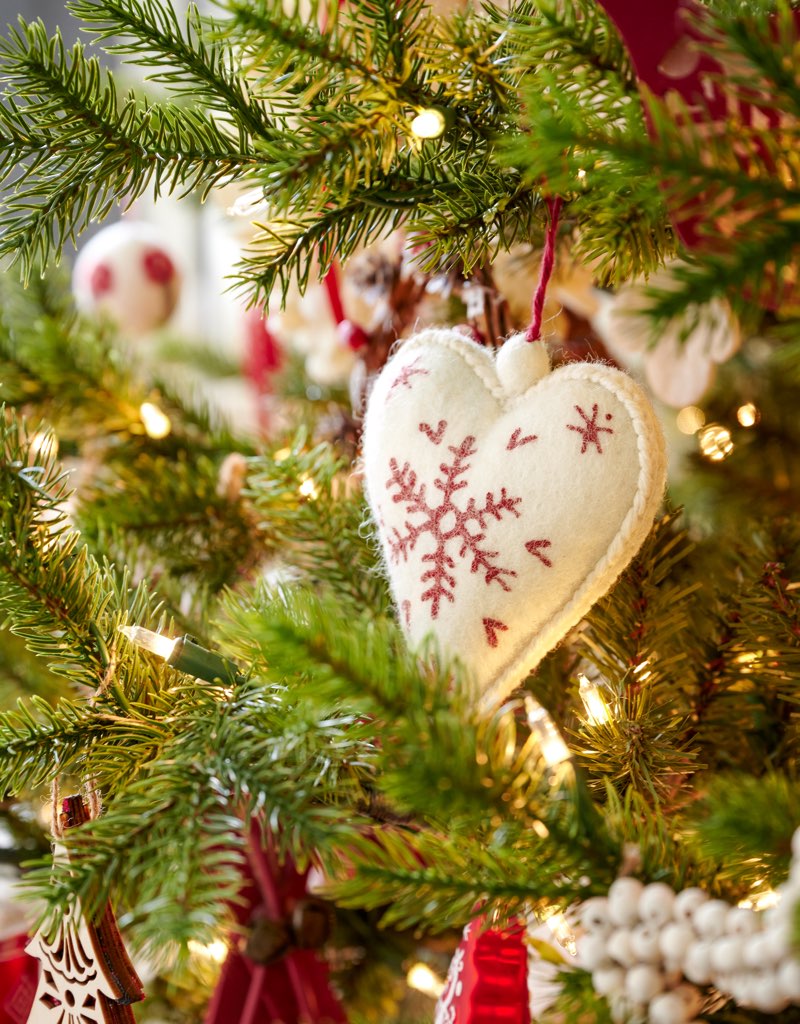 Our Favorite Christmas Trees | Pottery Barn