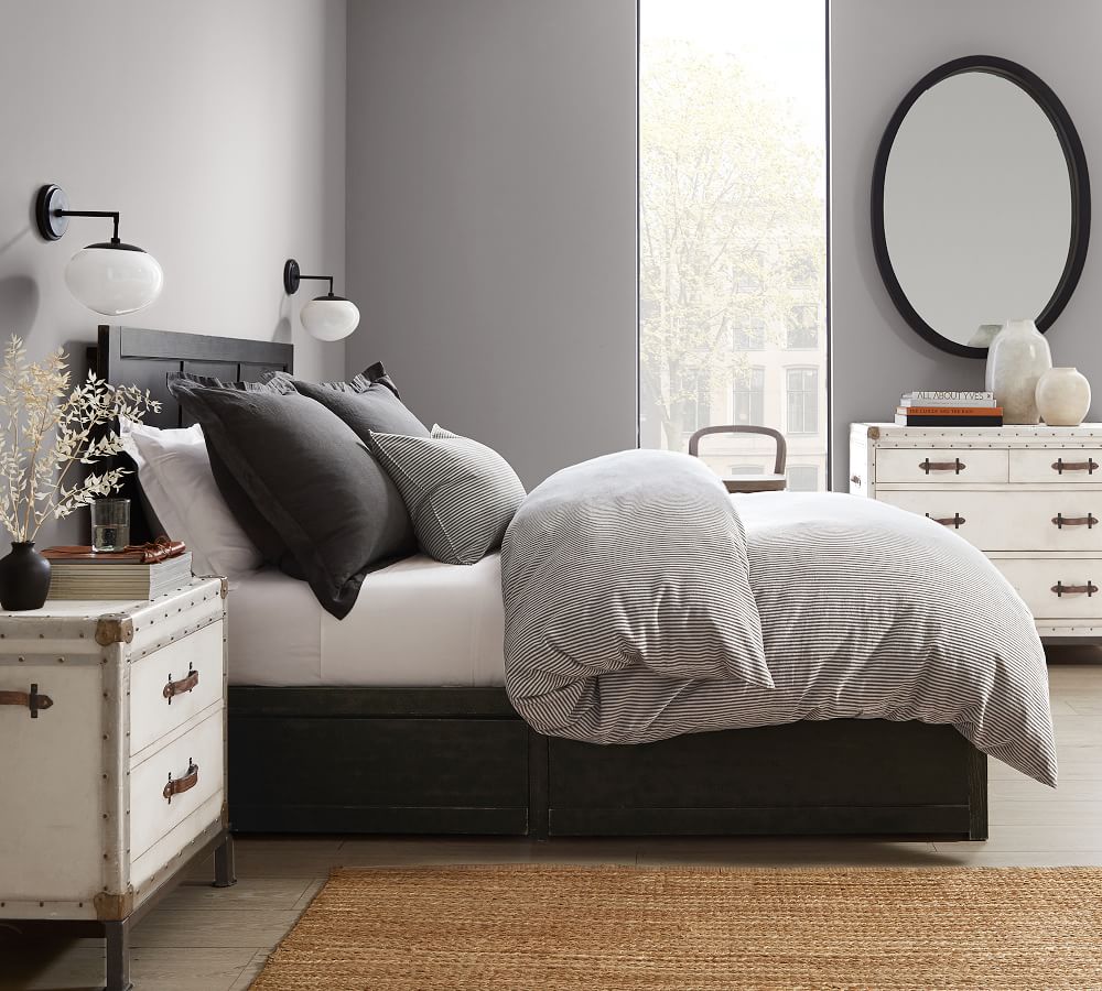 Ludlow 23.5" Trunk Nightstand | Pottery Barn