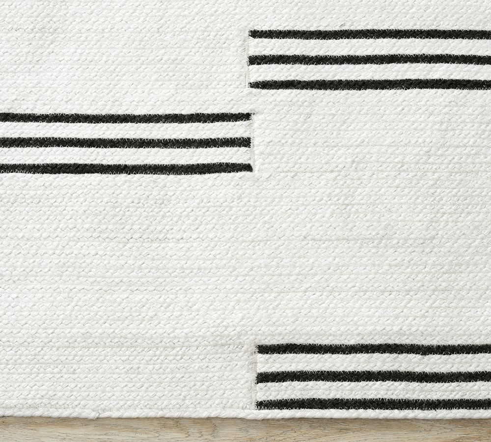 Torryn Indoor/Outdoor Rug | Pottery Barn