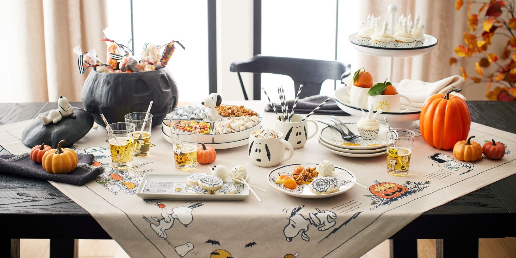 Peanuts™ Cotton/Linen Table Throw | Pottery Barn