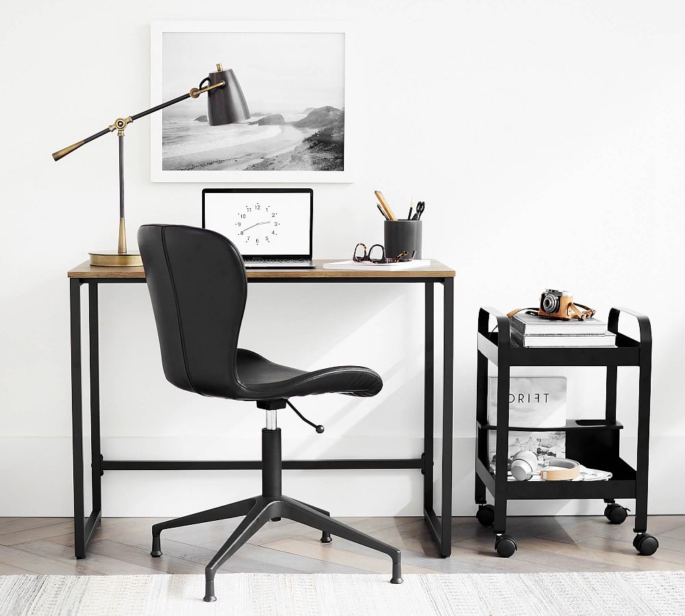 Reese Metal Articulating USB Task Table Lamp | Pottery Barn