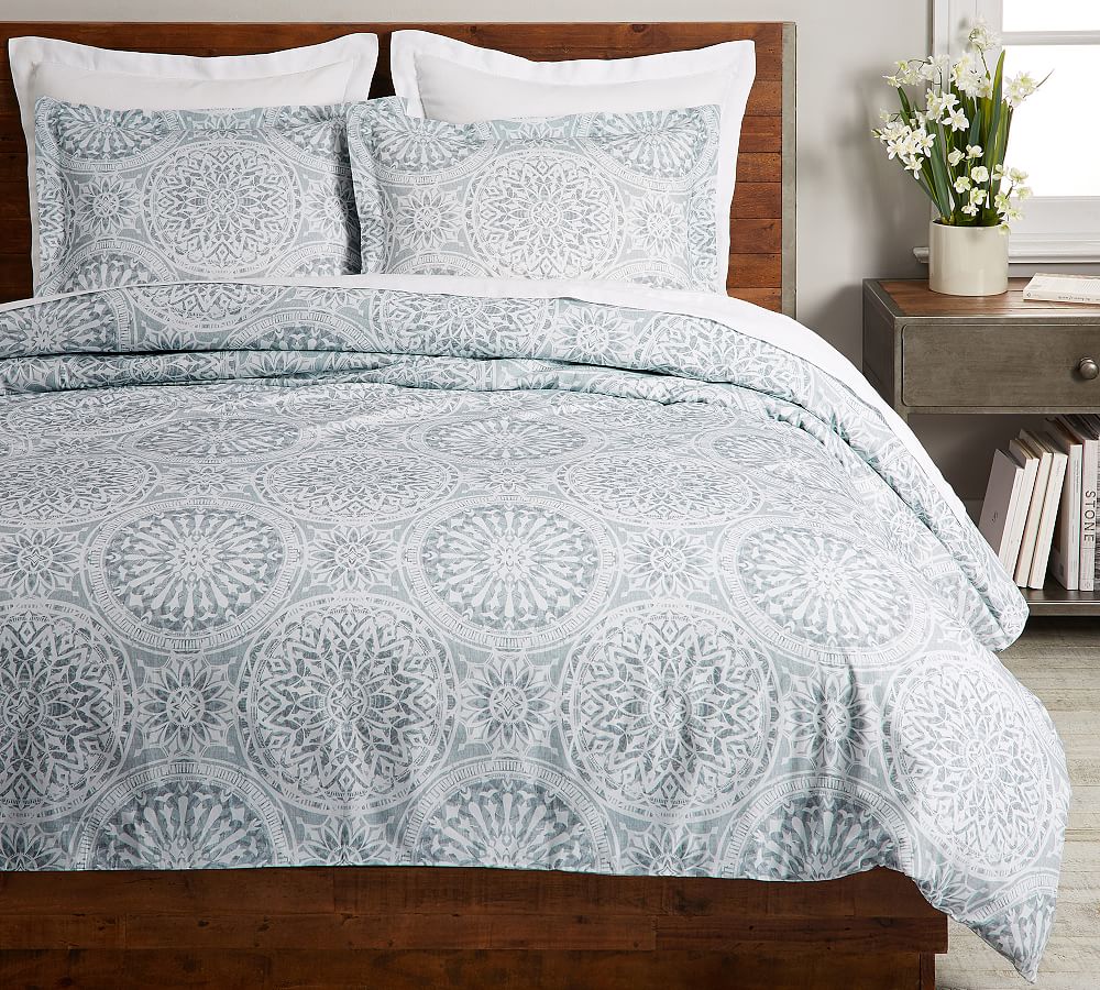 Riley Medallion Organic Percale Duvet Cover& Shams | Pottery Barn