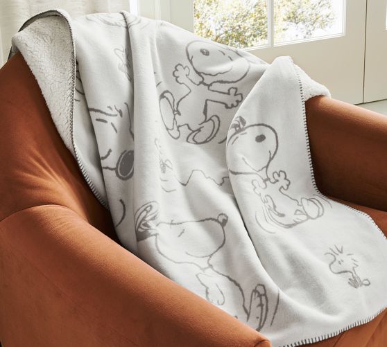 Peanuts™ Snoopy™ Sherpa Back Throw Blanket | Pottery Barn