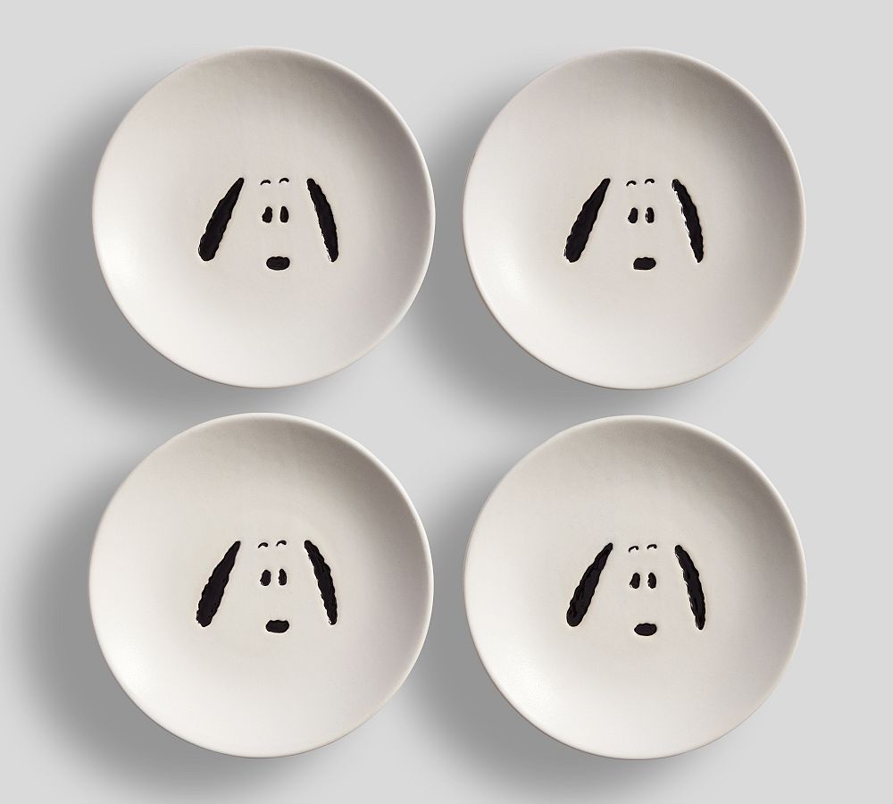 Peanuts™ Snoopy™ Stoneware Appetizer Plates - Set of 4 | Pottery Barn