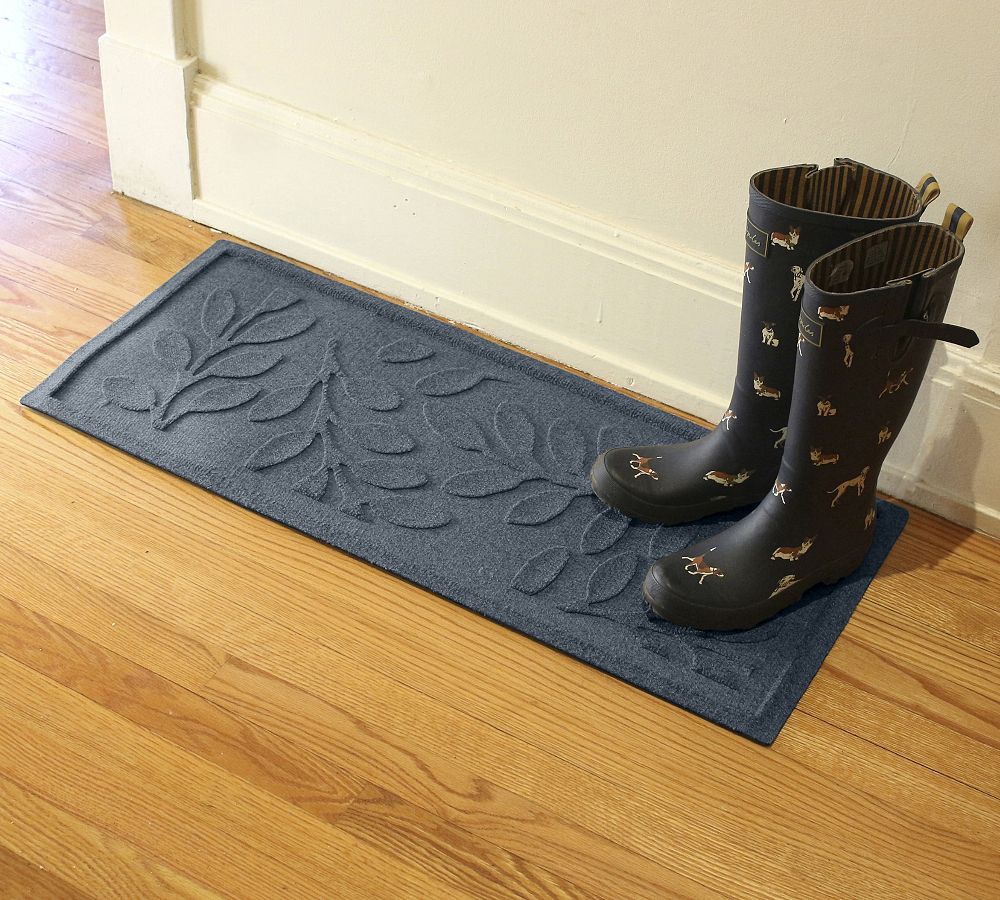 Lawson Leaf Outdoor Boot Tray Mat | Pottery Barn
