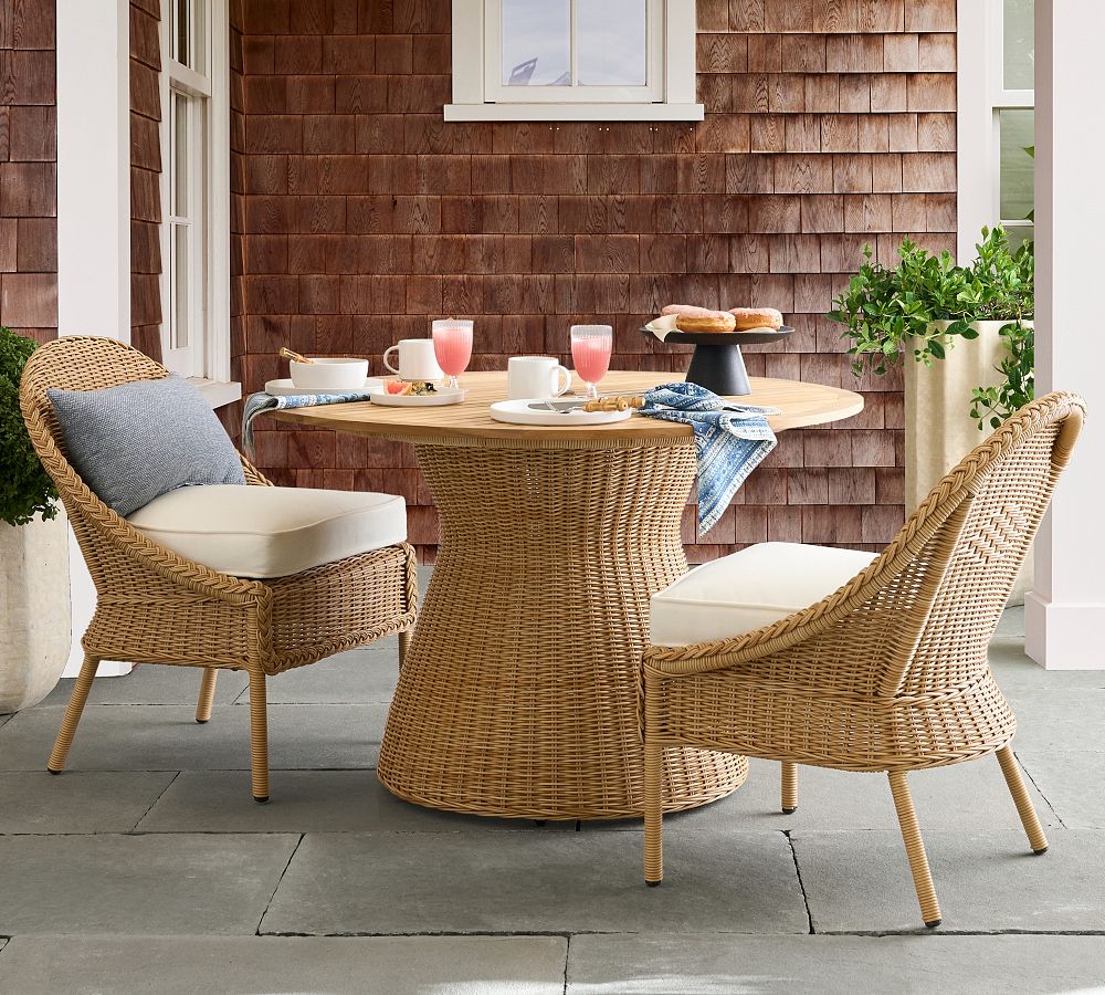 Westport Wicker Round Outdoor Dining Table (48") | Pottery Barn