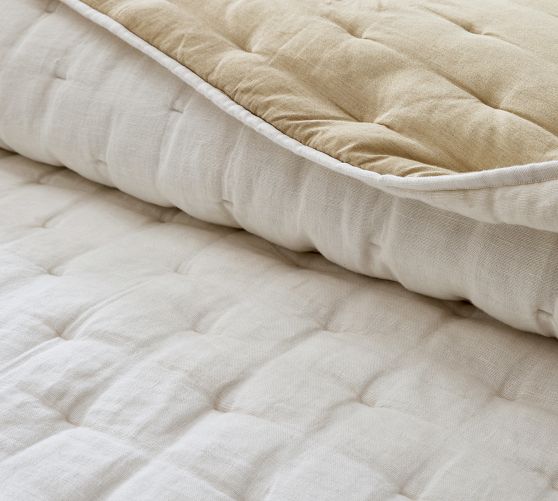 Bedding Looks Solid Desktop | Pottery Barn